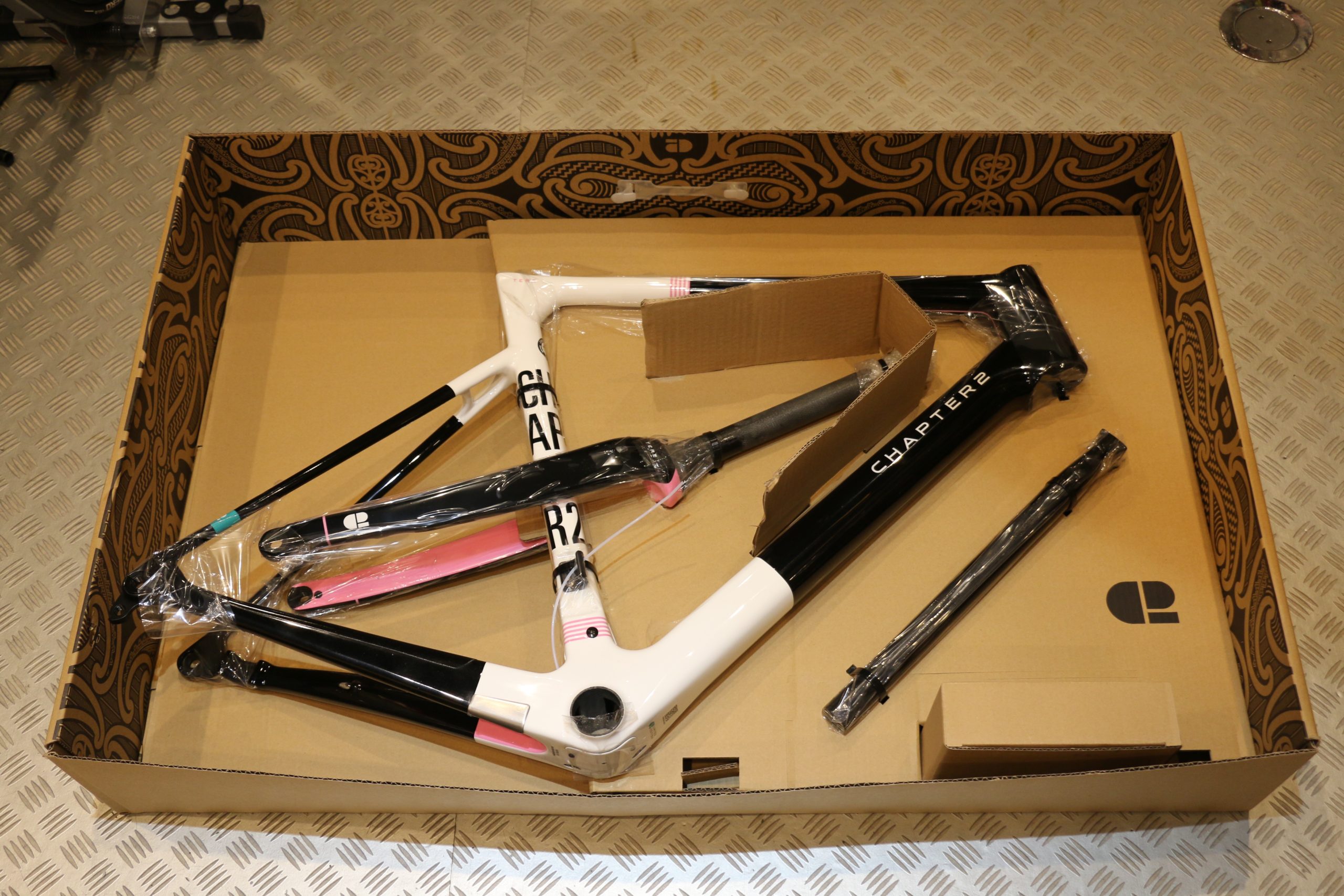 CHAPTER2 Bikesお取り扱い開始しました。 | BICYCLE STUDIO R-FACTORY